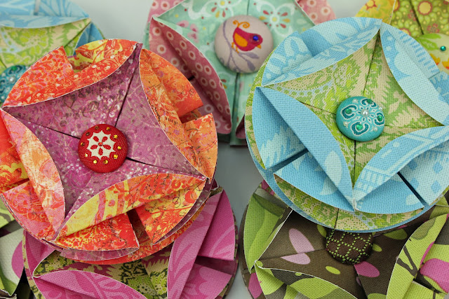 A Kept Life: Folded Flower Tutorial
