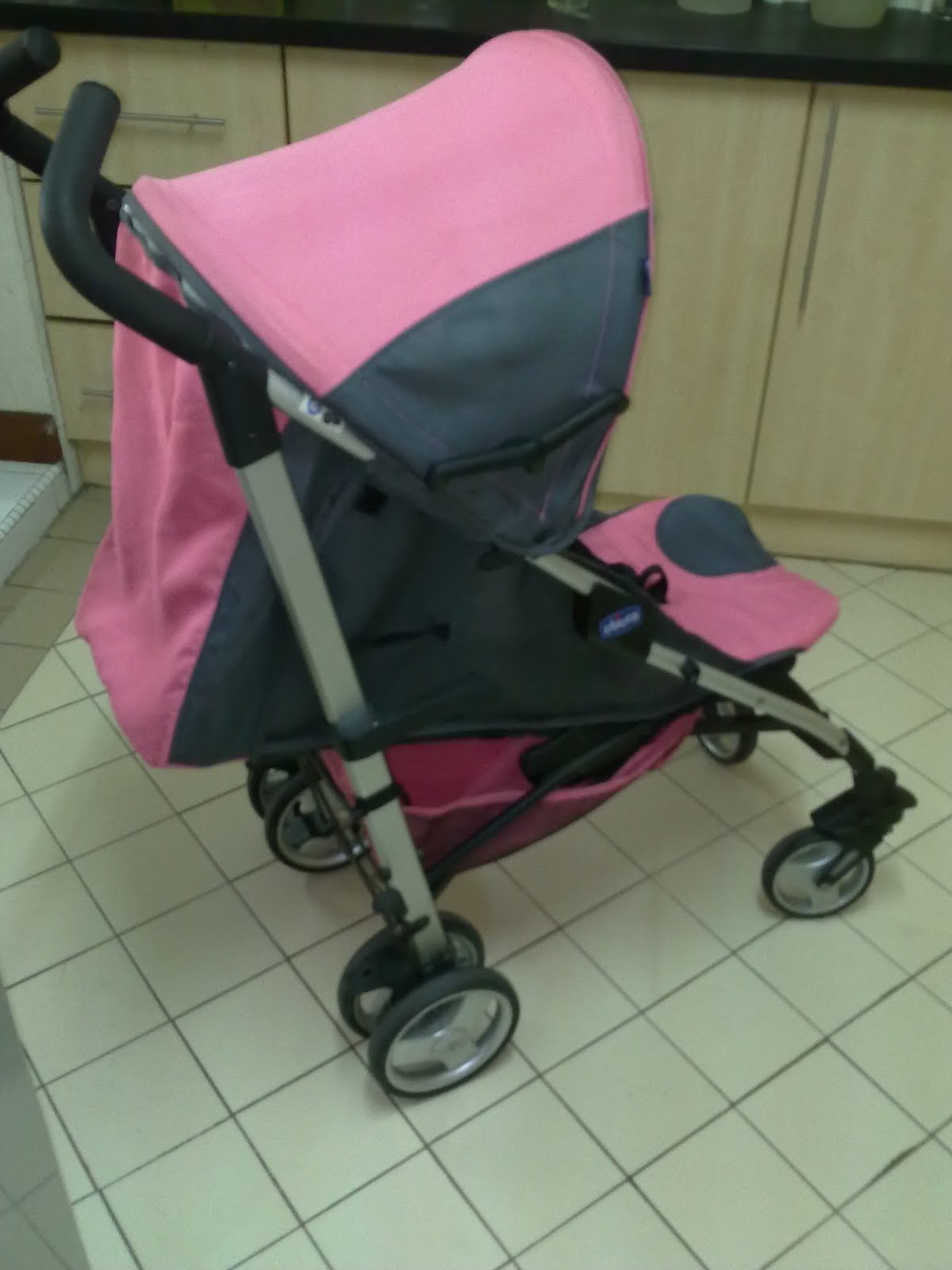 TwinkleBibi: Stroller Chicco Liteway