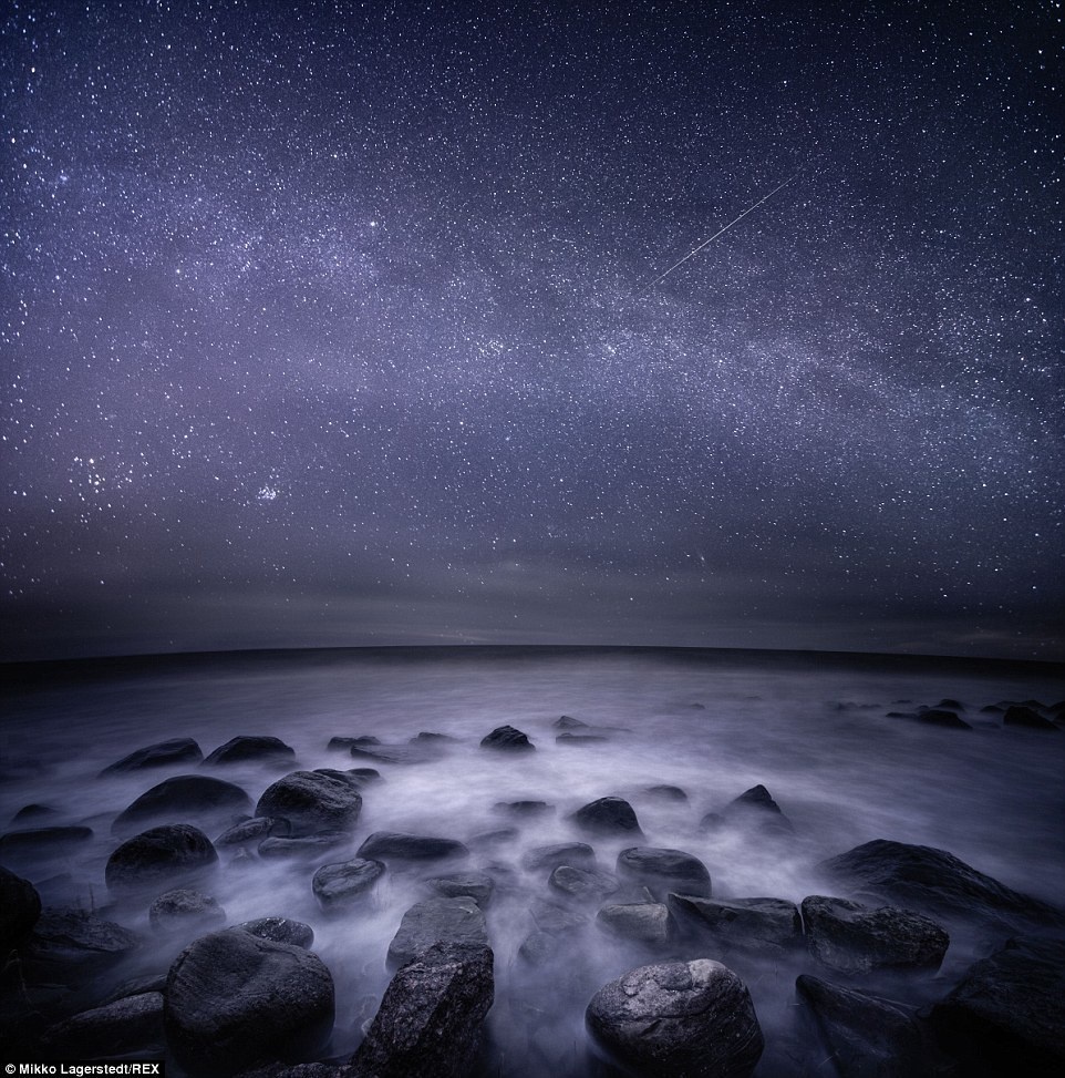 The Most Stunning Night Photos Ever Taken From A Glacier. - Snow ...
