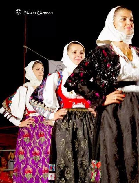 Sardinian Traditional Clothing - Page 3 - Sardinian People