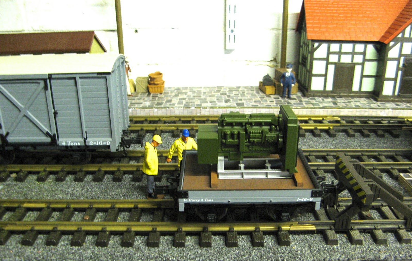 Canford Valley Railway: Flat wagon - generator load