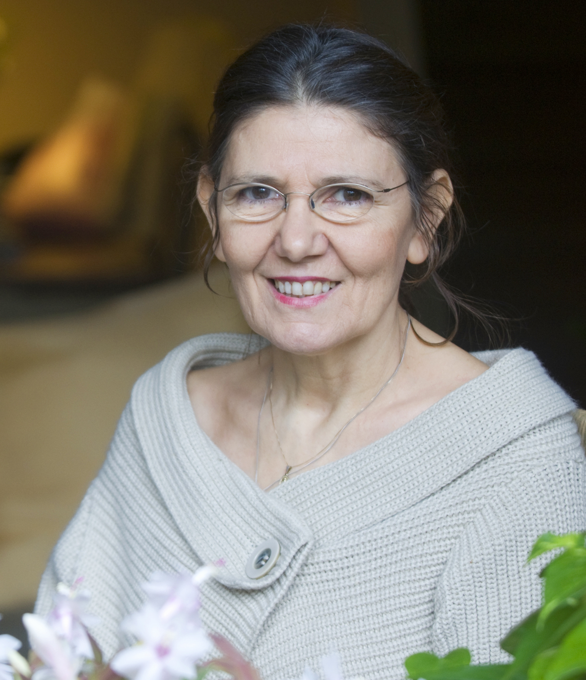 Rabiscos,Riscos e Cores: O Autor e sua Obra- Autora homenageada