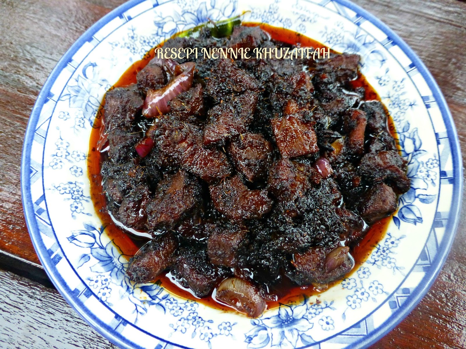 RESEPI NENNIE KHUZAIFAH: Masak daging hitam