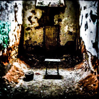 Fascination With Fear: Dark Arts: The Eerie And Affecting Photography ...