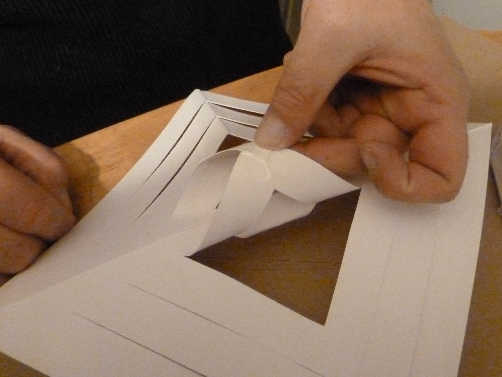 Travel with a Beveridge: Paper snowflake craft project