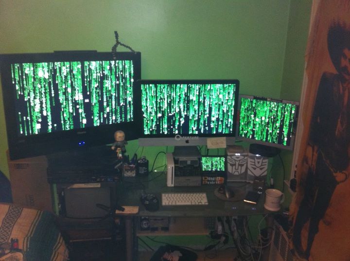 Post your computer setup (Page 2) / Subversion / Cyberpunk Forums