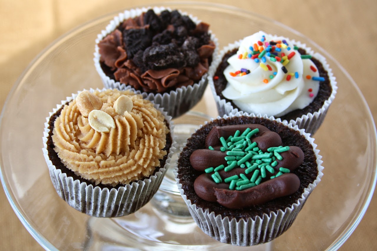 hotcakes: Baking Monday – Chocolate Cupcake Assortment