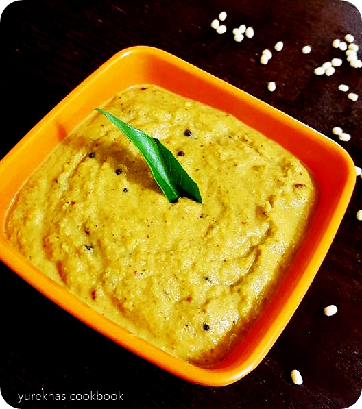 Yurekha's cookook: Onion ullundhu chutney