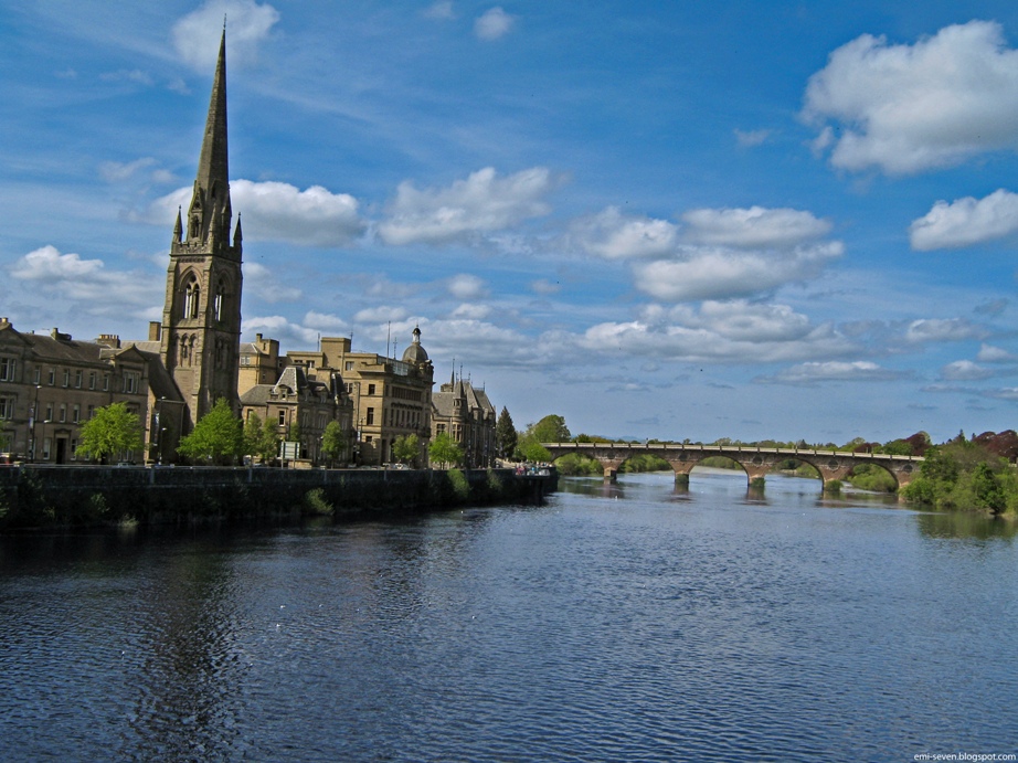 Emi Seven - Photography & Notes: Perth, The Fair City