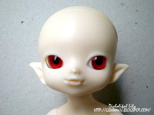 Sionnach Toys: My first face-up / Mi primer maquillaje