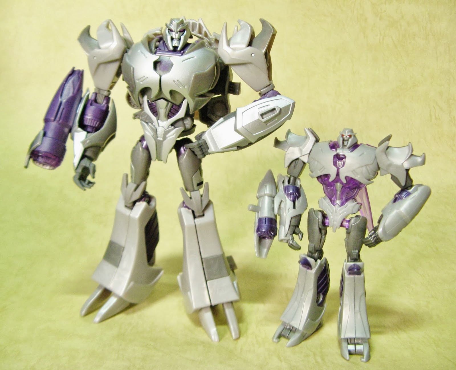 TRANSFORMERS : PRIME Cyberverse Commander class MEGATRON變形金剛領袖之証指揮官級麥加登