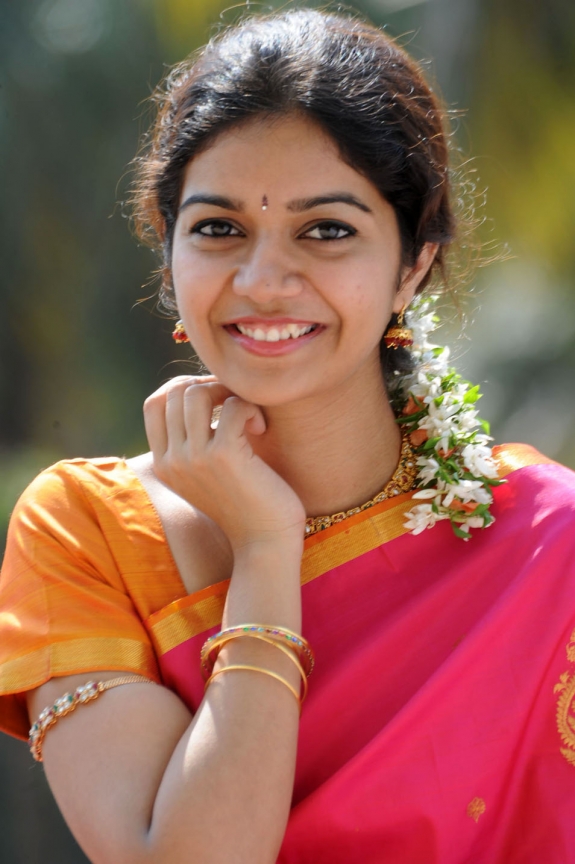 Swathi Reddy Profile Biography Family Photos and Wiki and Biodata, Body ...