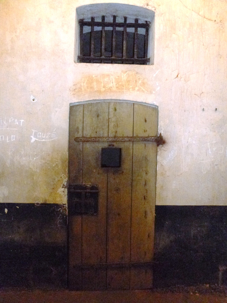 Getting About a Bit - Cruising: Monday 28th January - Devils Island ...