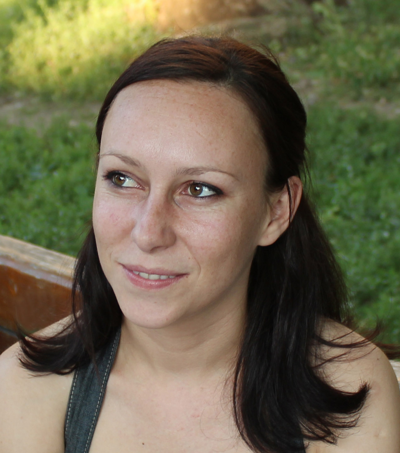 INTEGRATED ARTISTS GALLERY: Vania Dimitrova