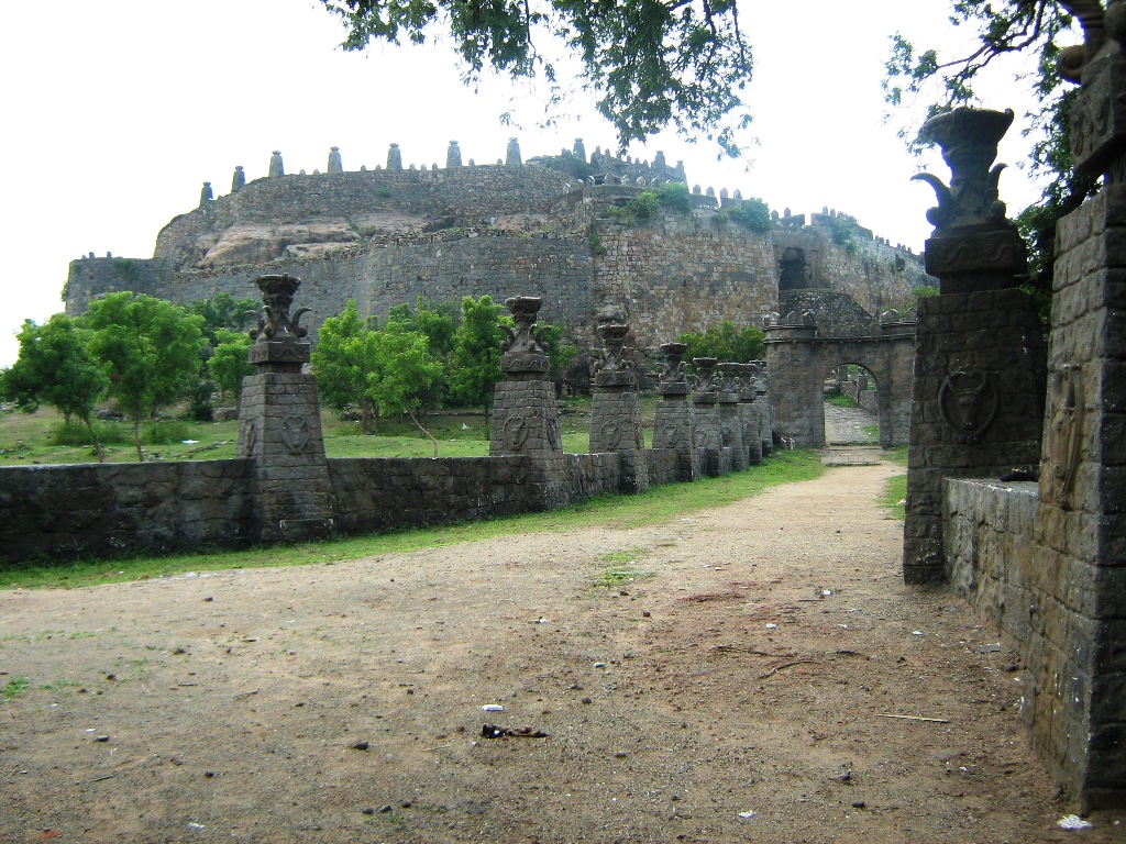 Tamilnadu Tourism: Ranjankudi Fort, Perambalur