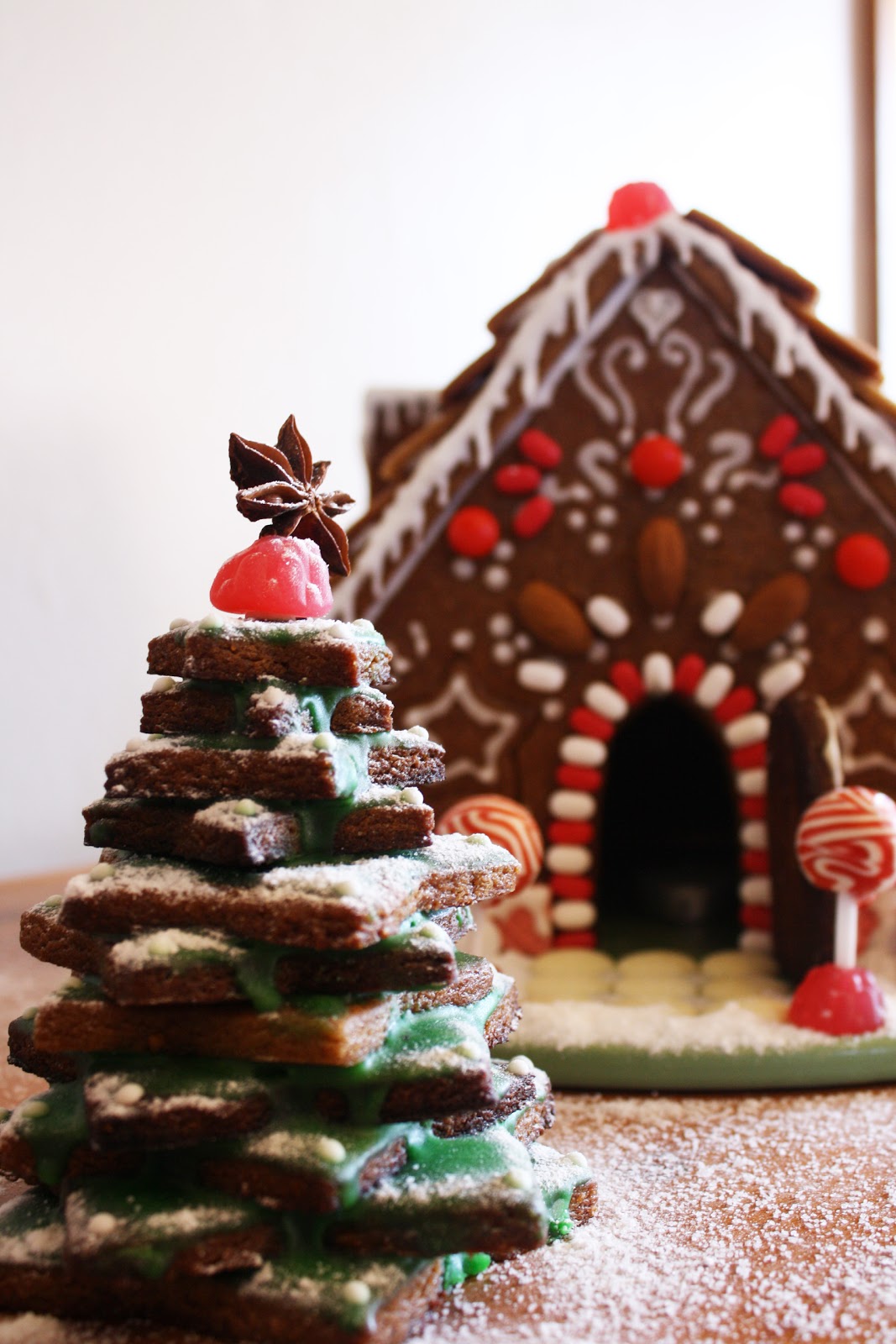 Natural Mum on the Cheap - Simply Parenting: A real live gingerbread house