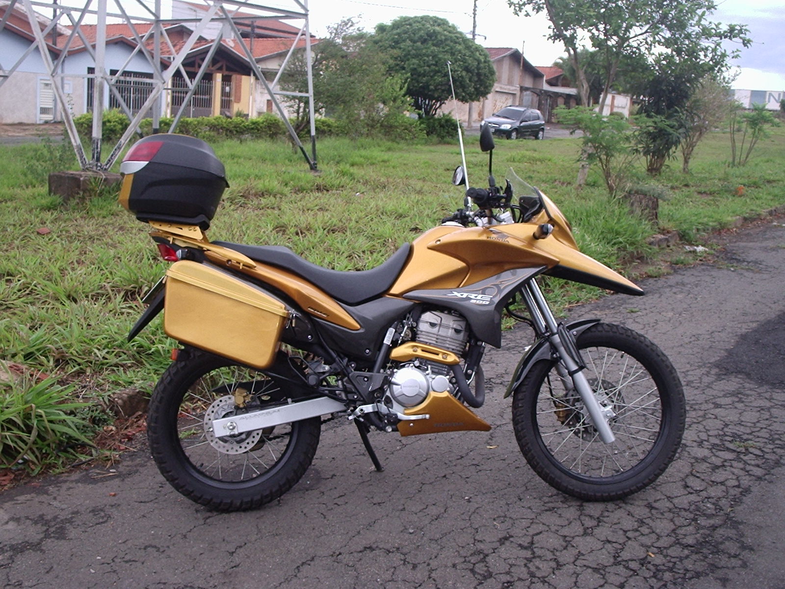 .: XRE - 250 customizada para viagem