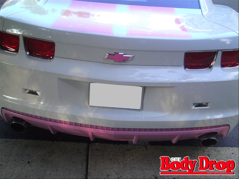 Camaro branco e rosa