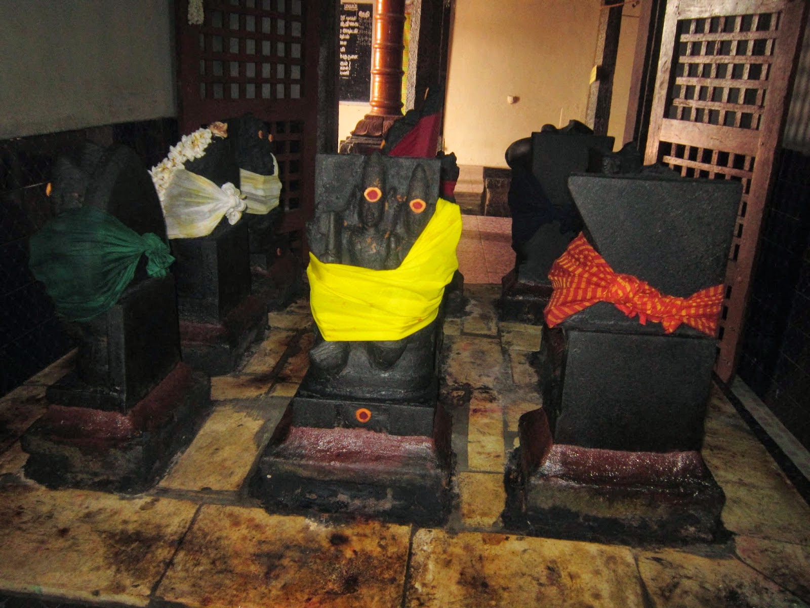 Karumkulam Perumal Temple - A navagraga family worship