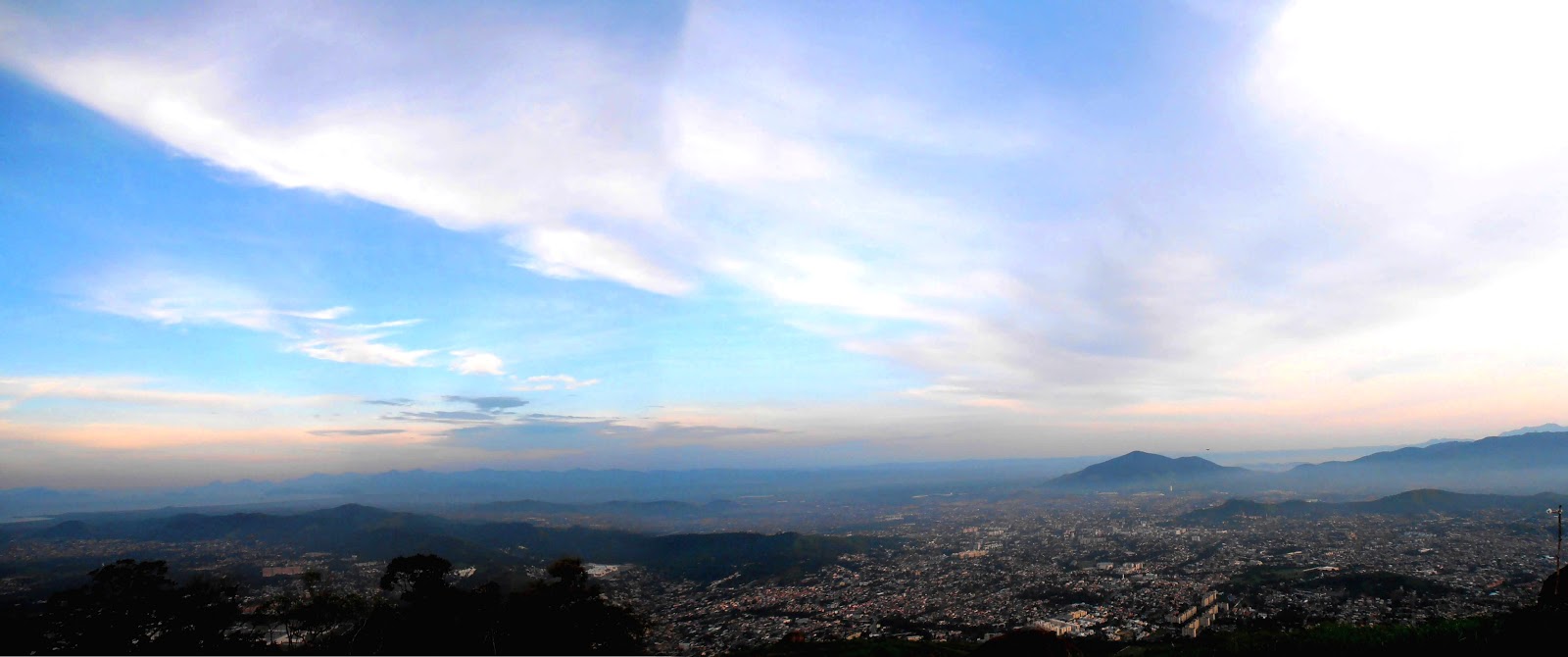 Trilhas Rio de Janeiro - ATICOM: Imagens Incríveis de Campo Grande, RJ
