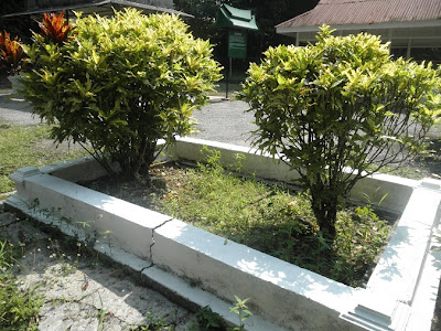 SENI LAMA MELAYU (MALAY OLDEN ART): Makam di sebelah Tok Temong (The ...