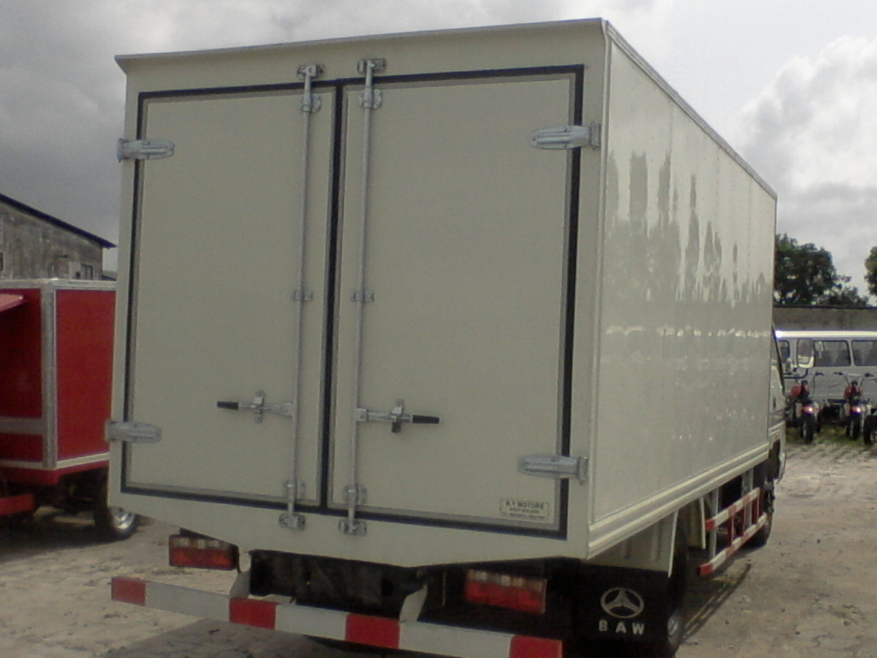 CARS BUSES TRUCKS PHOTOS: BAW TRUCKS