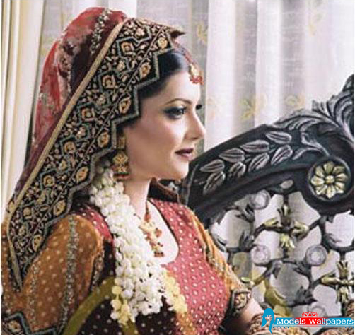models Accessories: Nida Yasir