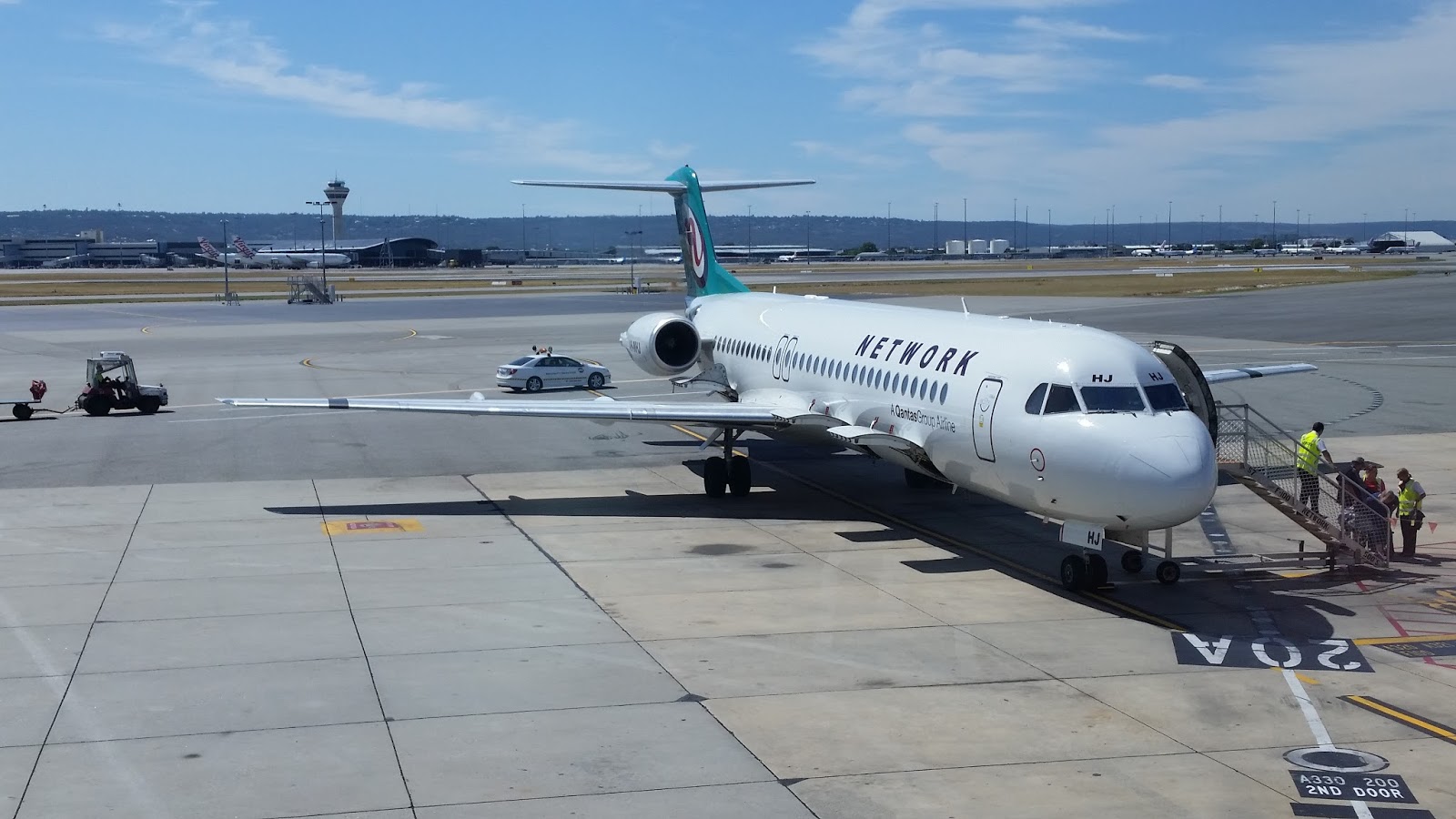 The Qantaslink (Network Aviation) Fokker 100 : Geraldton to Perth