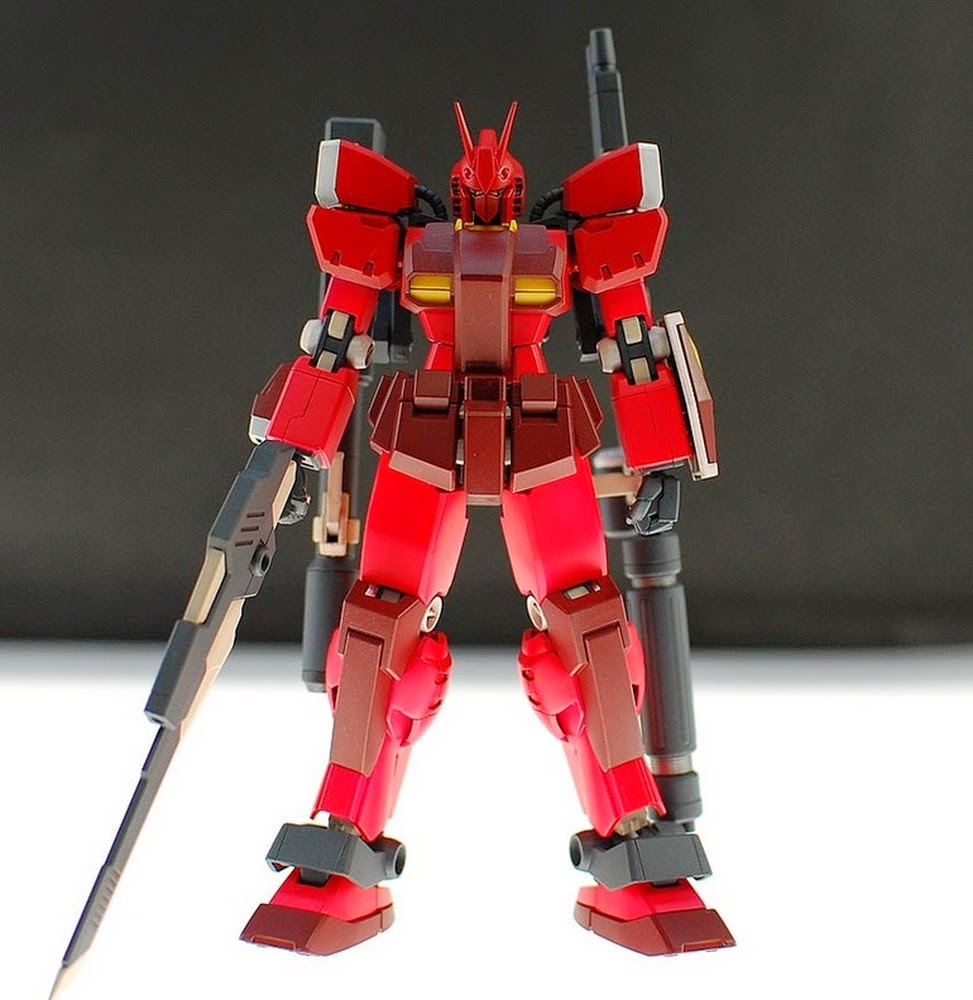 Custom Build: HGBF 1/144 Gundam Amazing Red Warrior