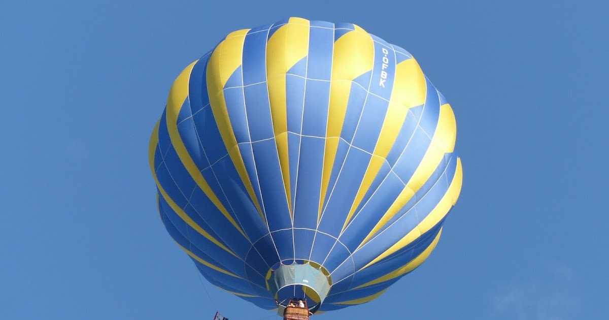 Ankes * * * Gartenzauber * * *: Ballon über Königstein