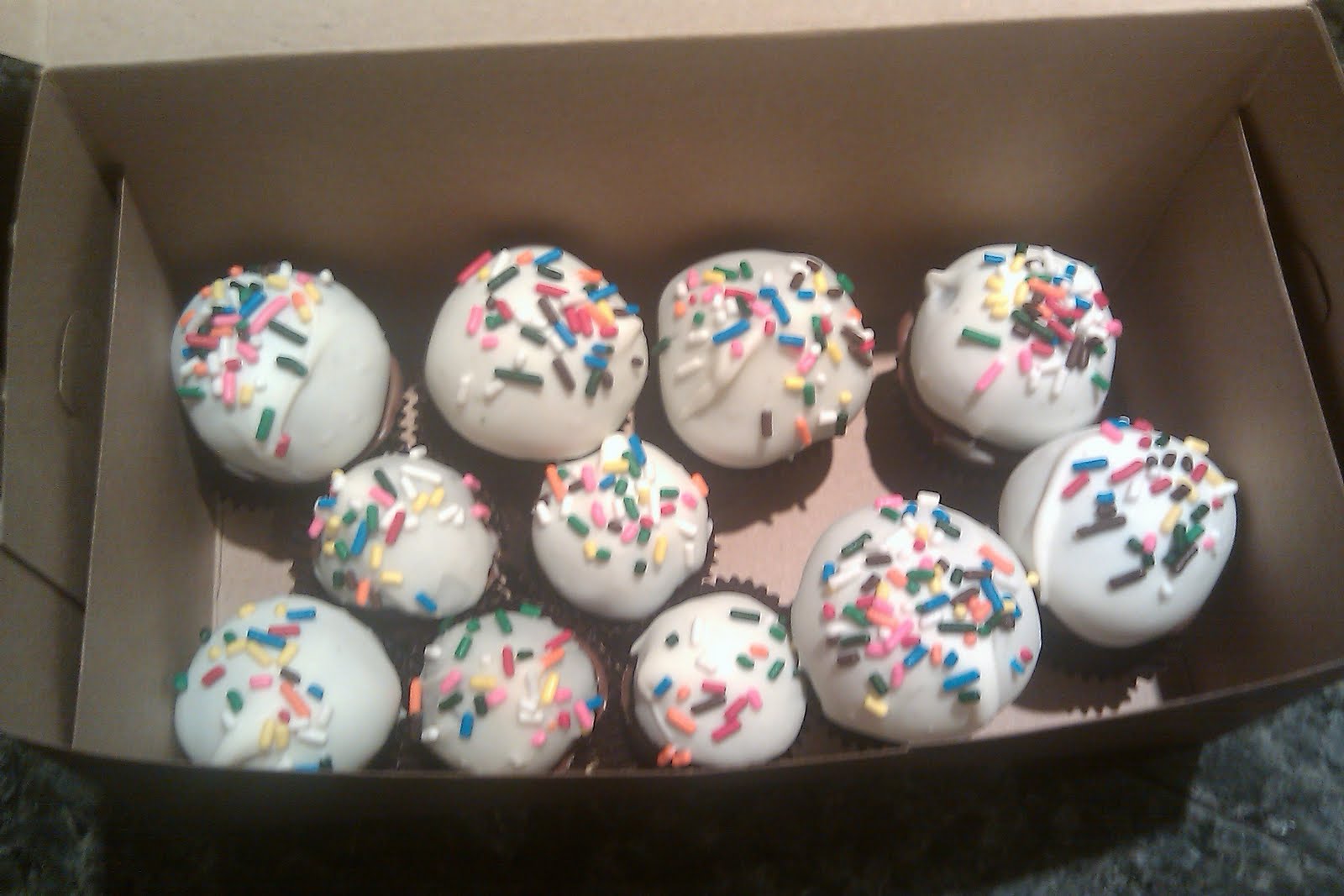 The Good Life: Cupcake Bites