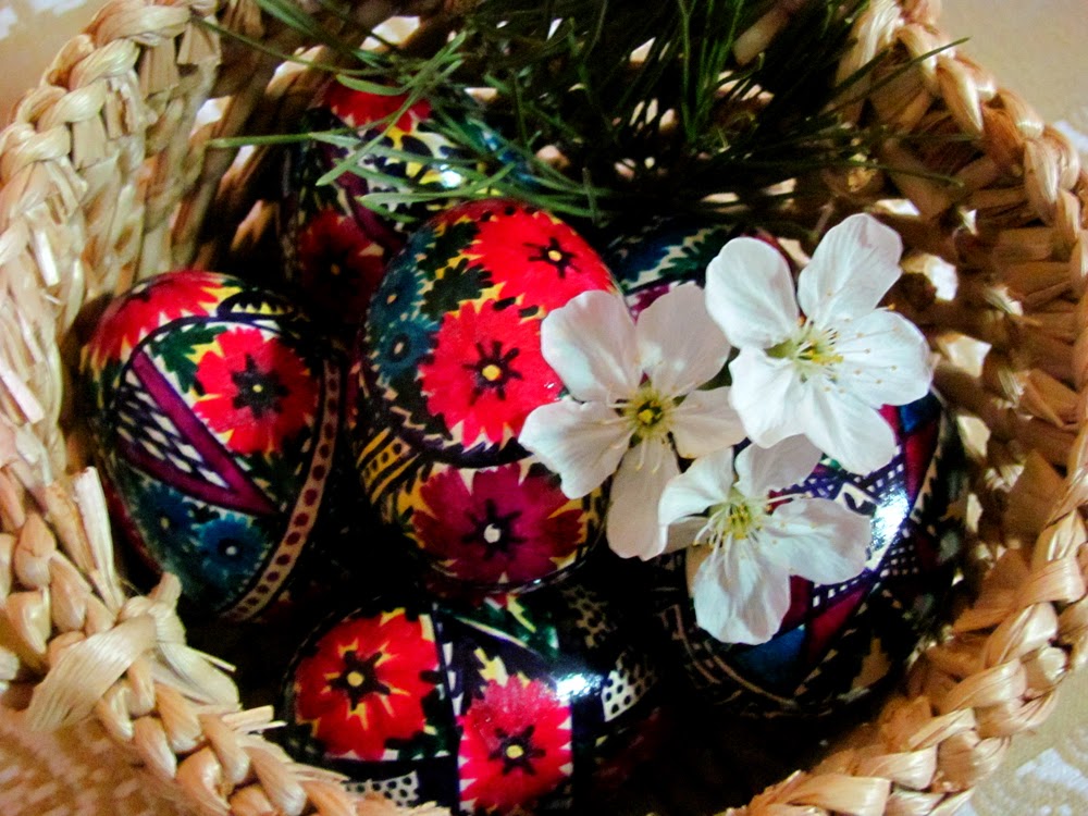 Iată Lumea!: Paștele la români