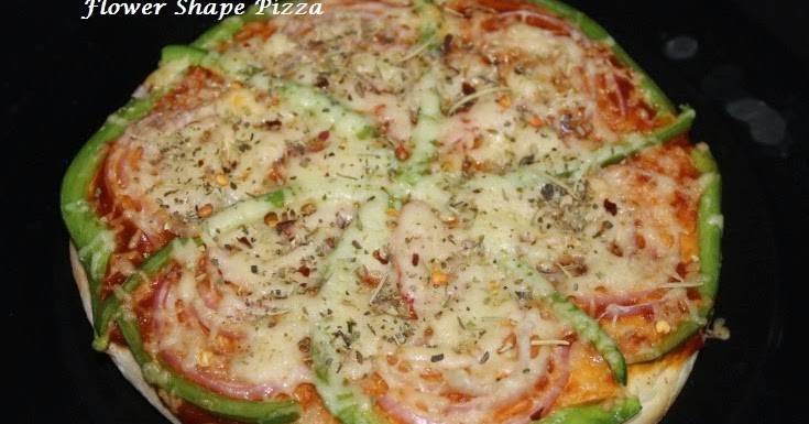 Flower Shape Pizza ~ Kurinji Kathambam