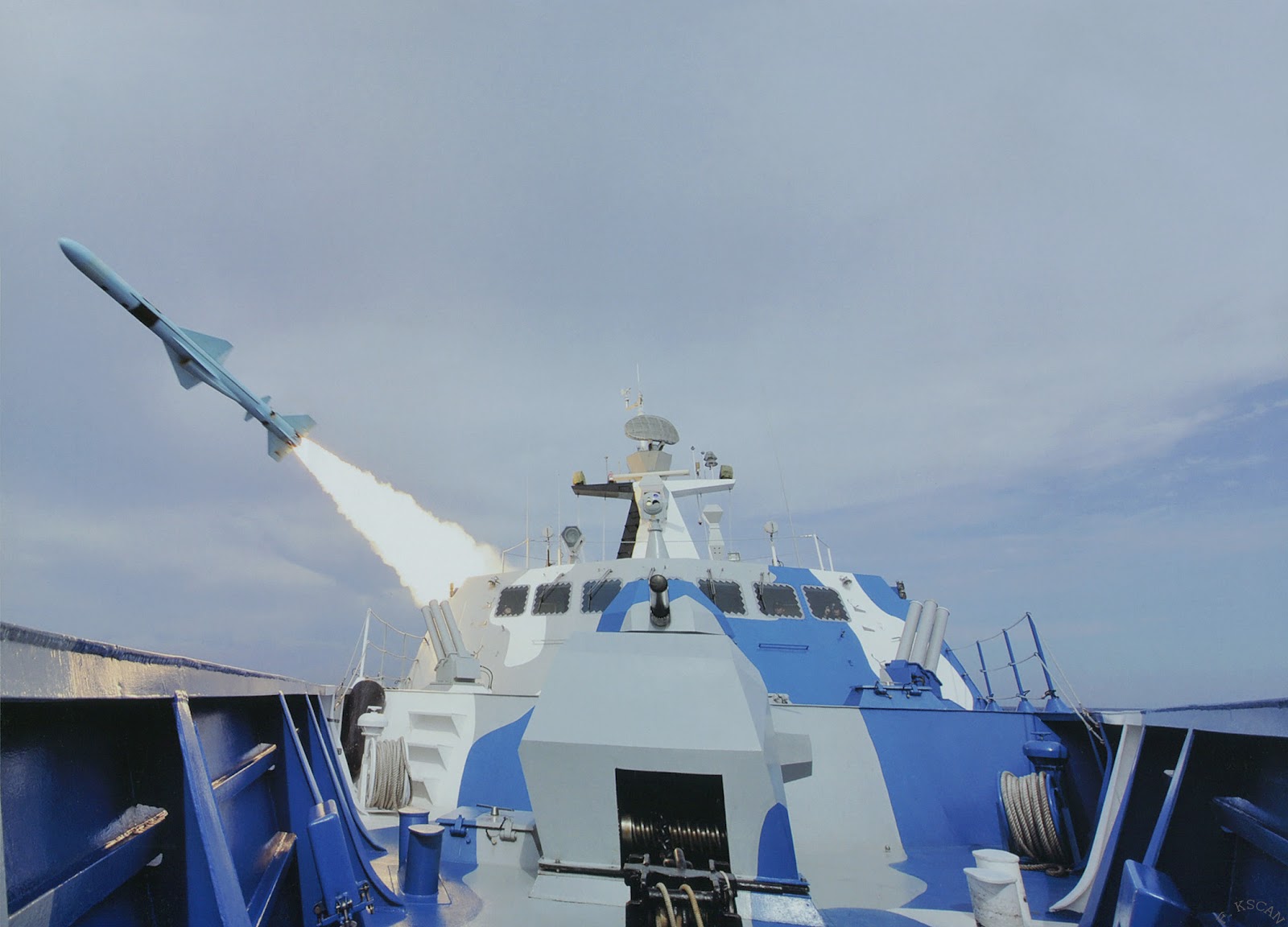 Chinese Type 022 Fast Attack Missile Craft Test Fires Anti Ship ...