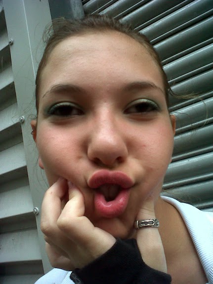 squish face: Francesca Spada's face squishing photos