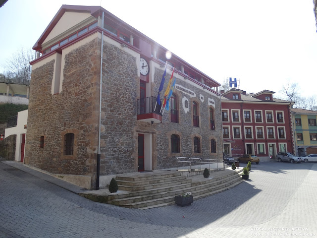 Historia y Patrimonio de Riosa: CASA CONSISTORIAL DE RIOSA