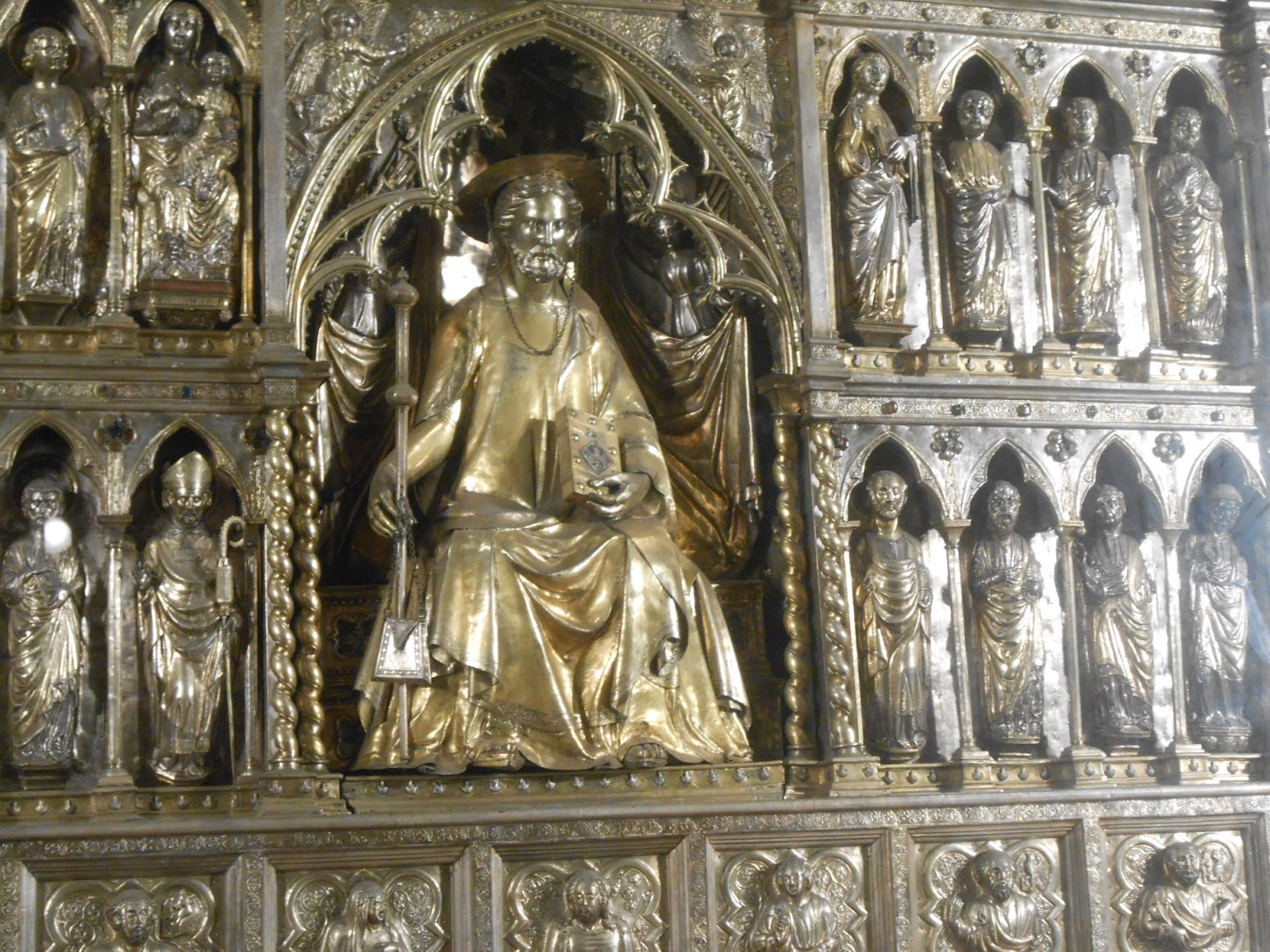 New Liturgical Movement: A Famous Medieval Relic of St James the Greater