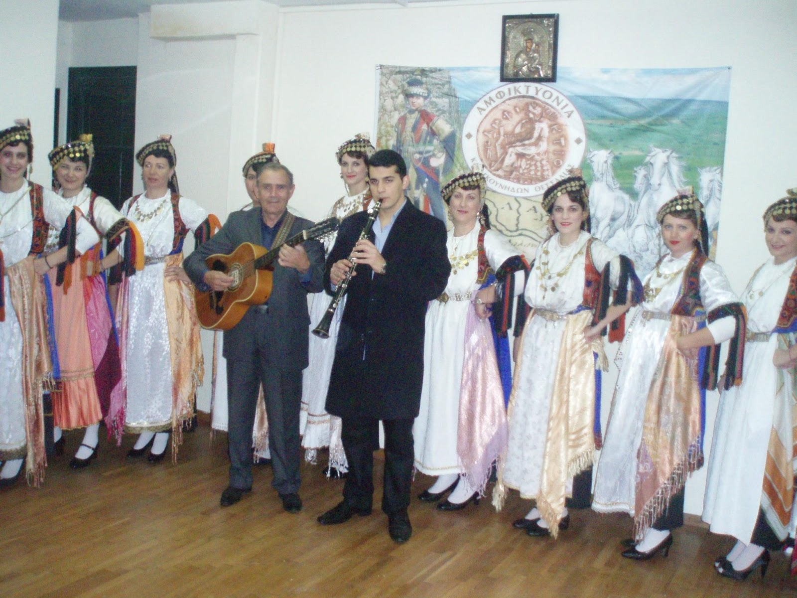 ΜΕΓΑΛΑ ΚΑΛΥΒΙΑ - ΤΟ ΣΠΙΤΙ ΤΟΥ ΠΟΛΙΤΙΣΜΟΥ: ΕΥΧΑΡΙΣΤΗ ΕΚΔΗΛΩΣΗ ΤΟΥ ΕΛΟΚ ...