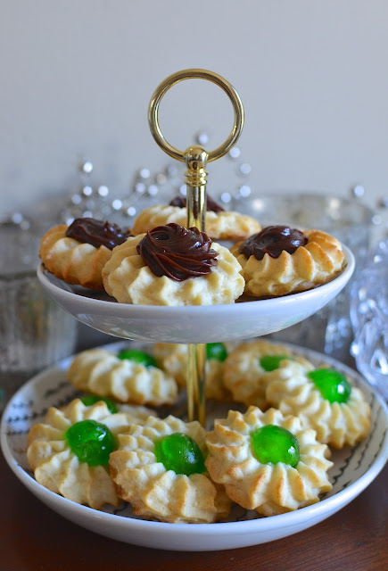Playing with Flour: Italian almond star cookies