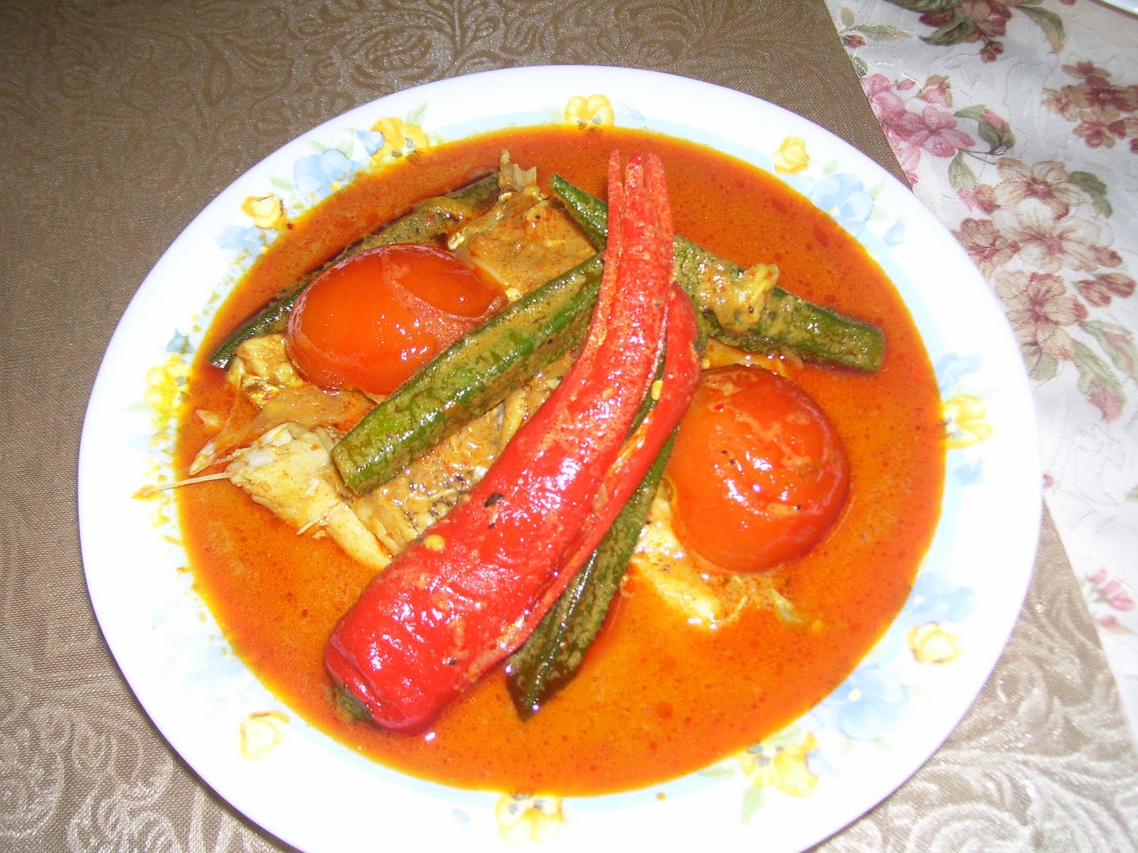 Ummi_Soleha: Kari Kepala Ikan Jenak