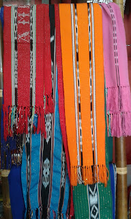 KAIN TENUN MALUKU | The Ambon Manise Shop | Oleh-oleh Khas Maluku