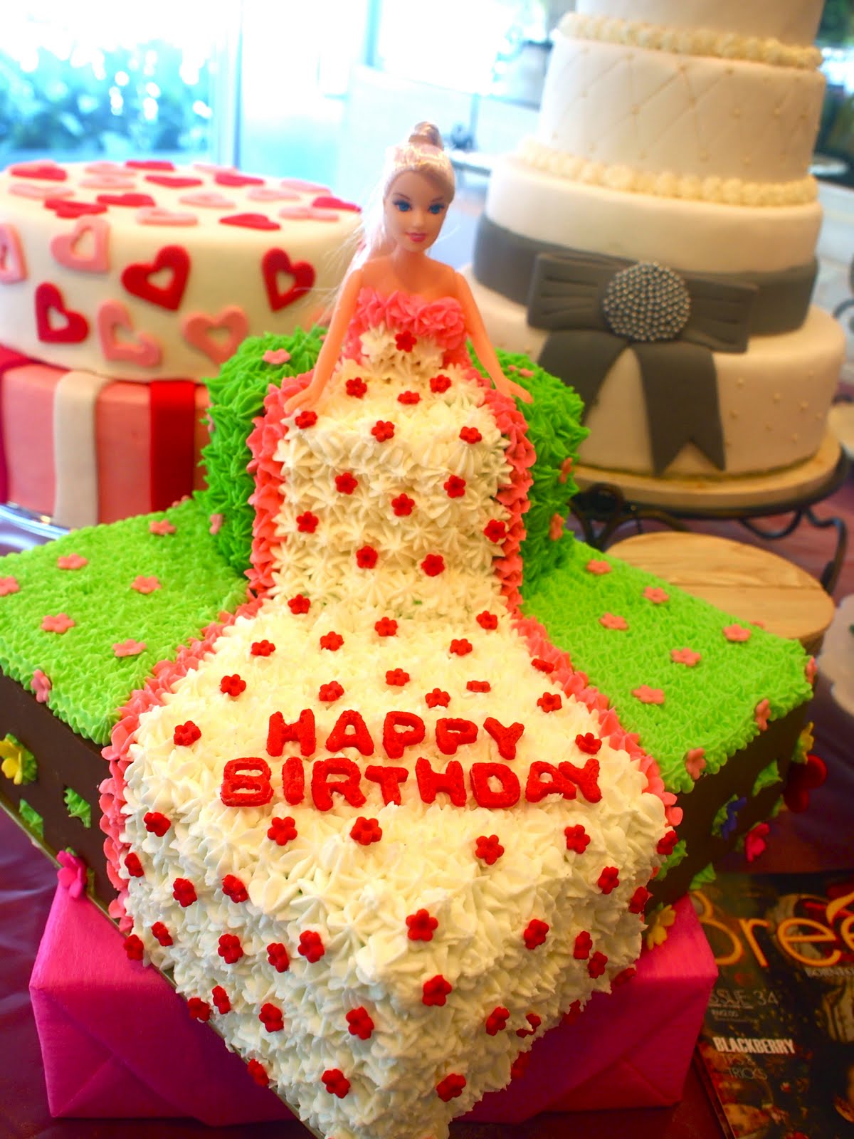 bc: Custom Designed Cakes