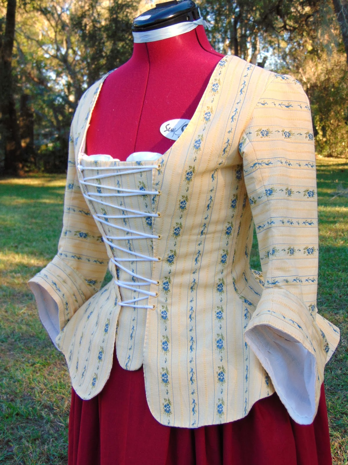 The Antique Sewist: 1750s Casaquin Jacket - Yellow & Blue Brocade