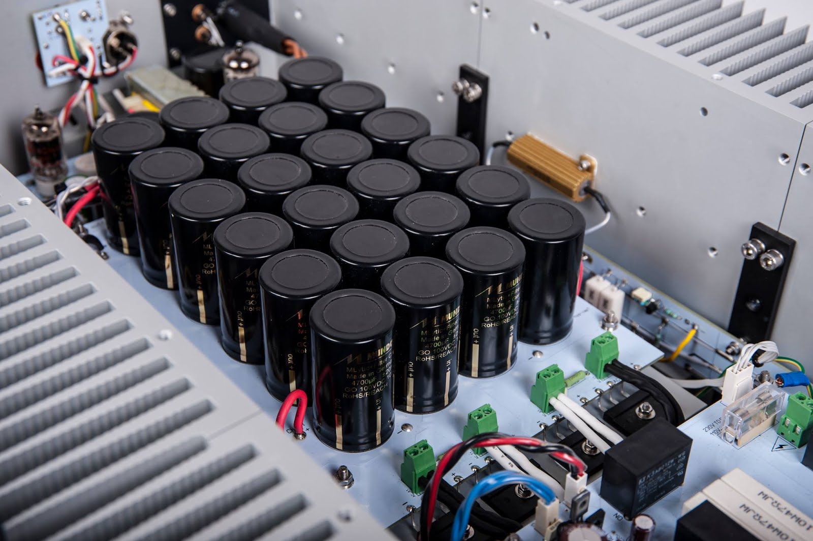 Ypsilon Audio Hyperion hybrid power amplifier – M & S | Ultimate High ...