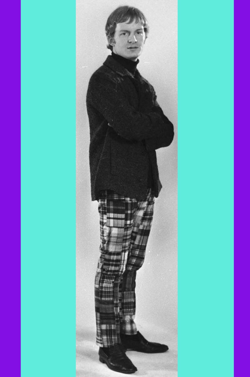 Zona Rock Dan Metal : MIKE VICKERS