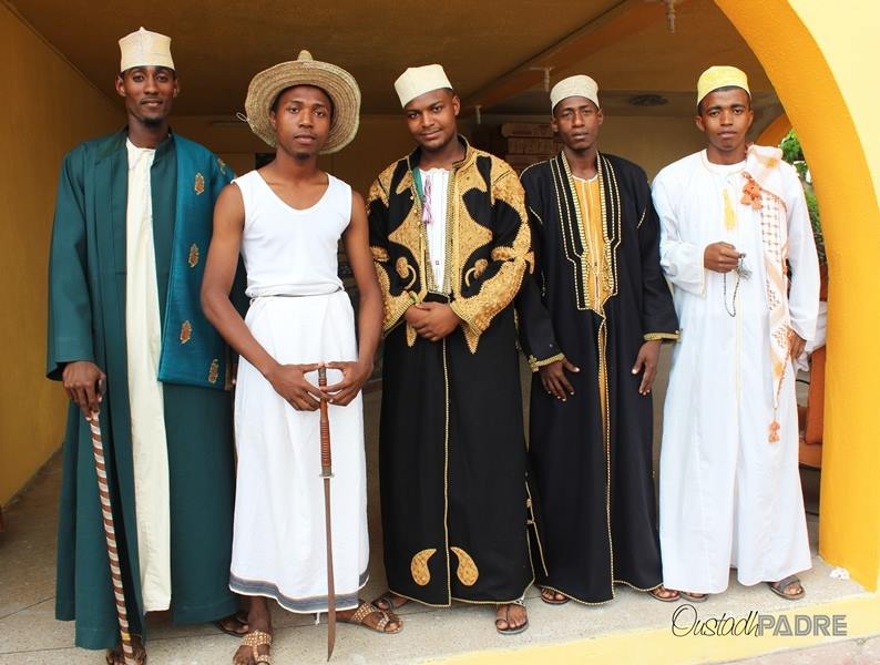 Vous avez dit mavazi ya shikomori ? | HabarizaComores.com | Toute l ...