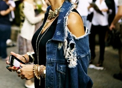 The Style Climber: Tears To The Eyes FAB!!! Thursday - Ripped Denim