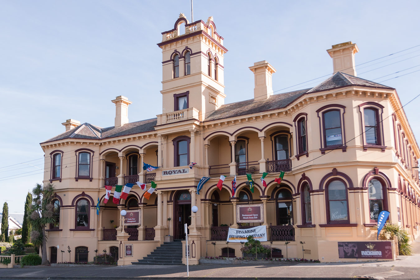 The Great Aussie Pub Crawl: The Royal Hotel, Queenscliff, Victoria