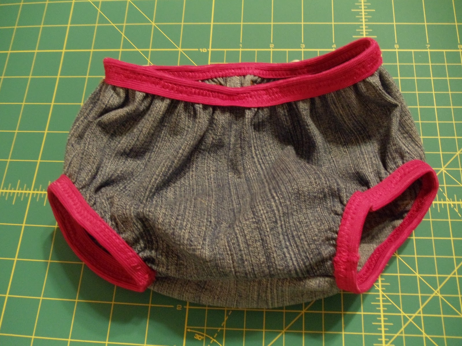 Domestic Diva On A Dime: How-To: Ruffled Diaper Cover