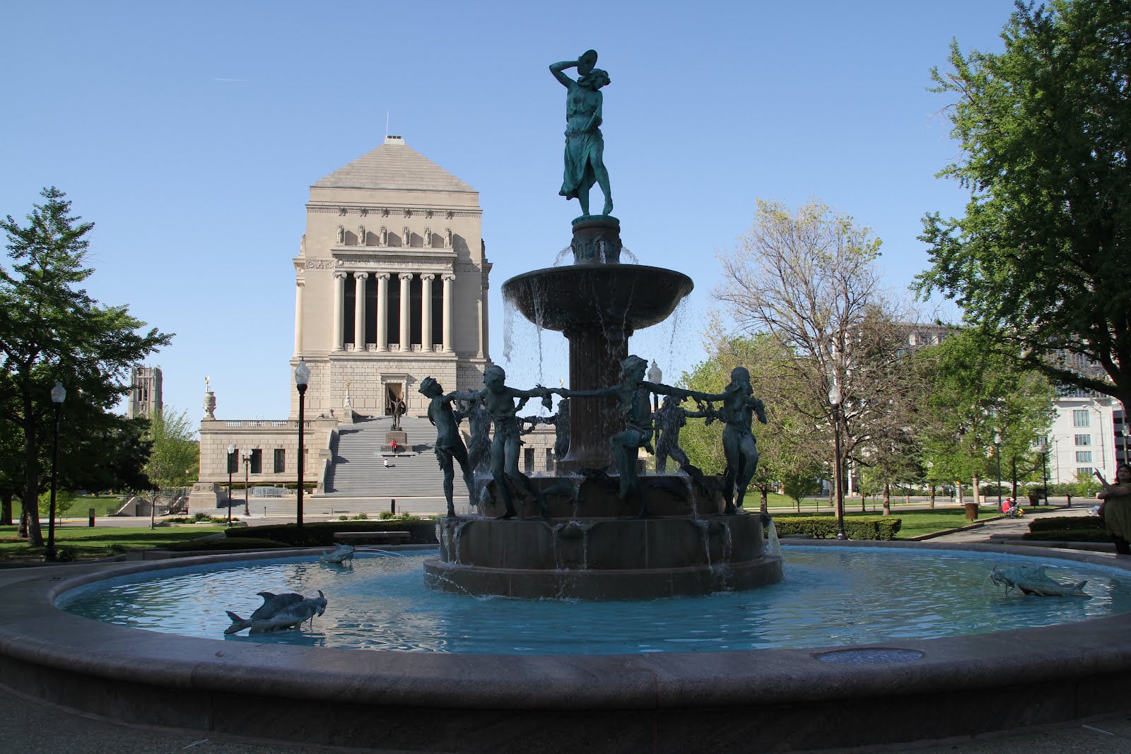 Public Art in Chicago: Indianapolis [DePew Memorial Fountain]